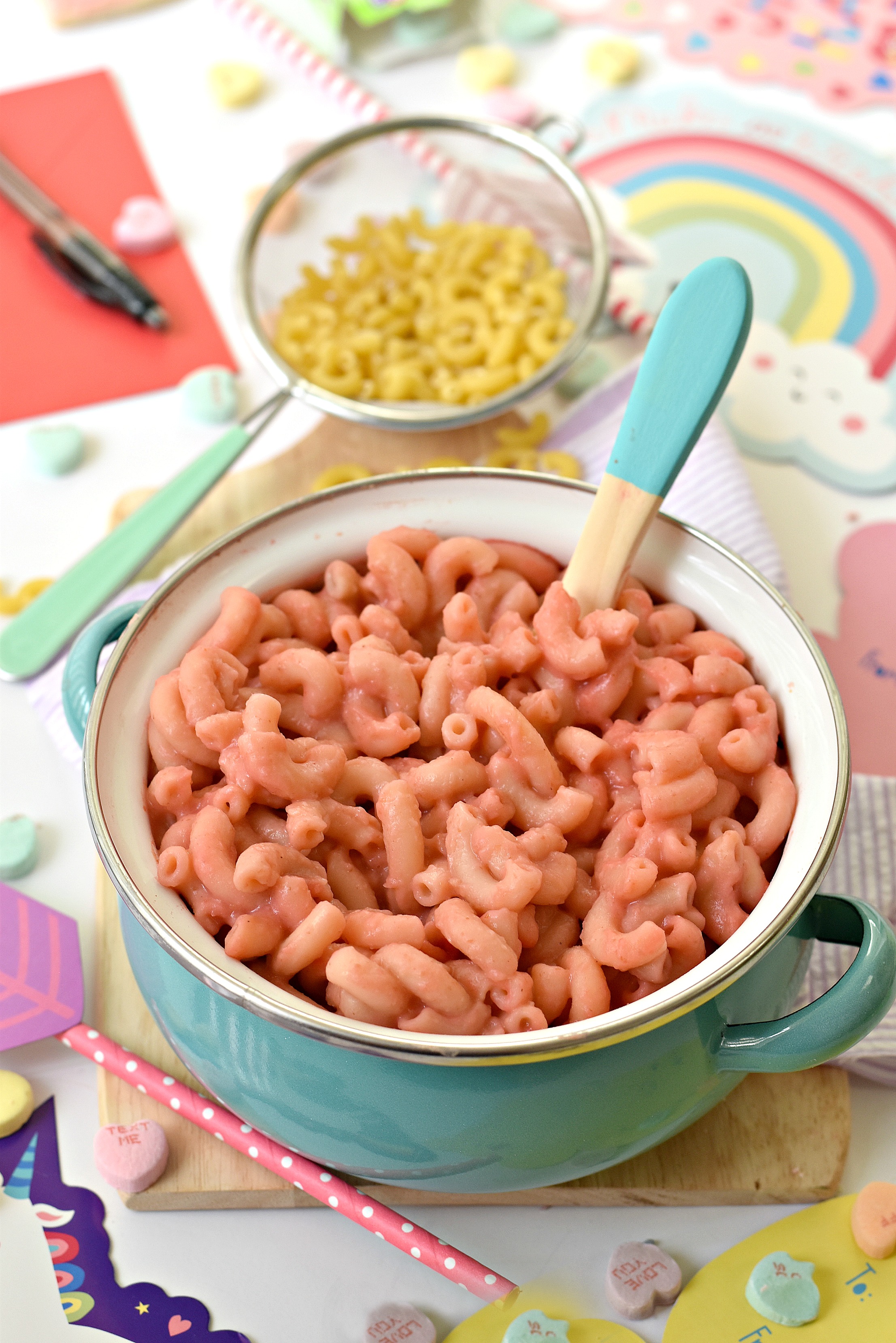 add-a-tint-of-color-to-your-dinner-with-this-pink-mac-n-cheese-dairy